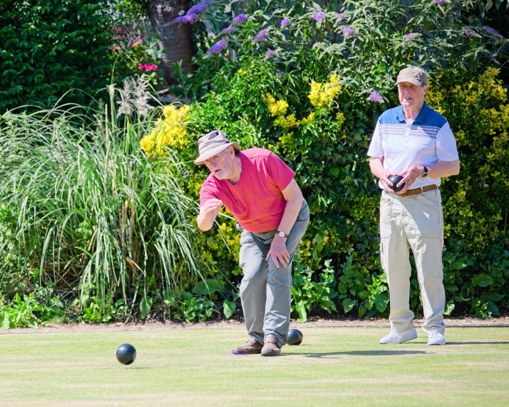 Burton & Puddington Bowls Club – Crown Green Bowls. Based at Gladstone ...